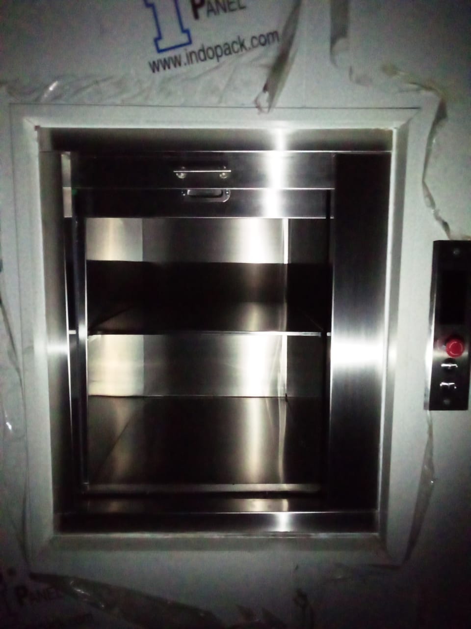 Galeri - Lift Barang & Makanan - Sinar Teknik Lift