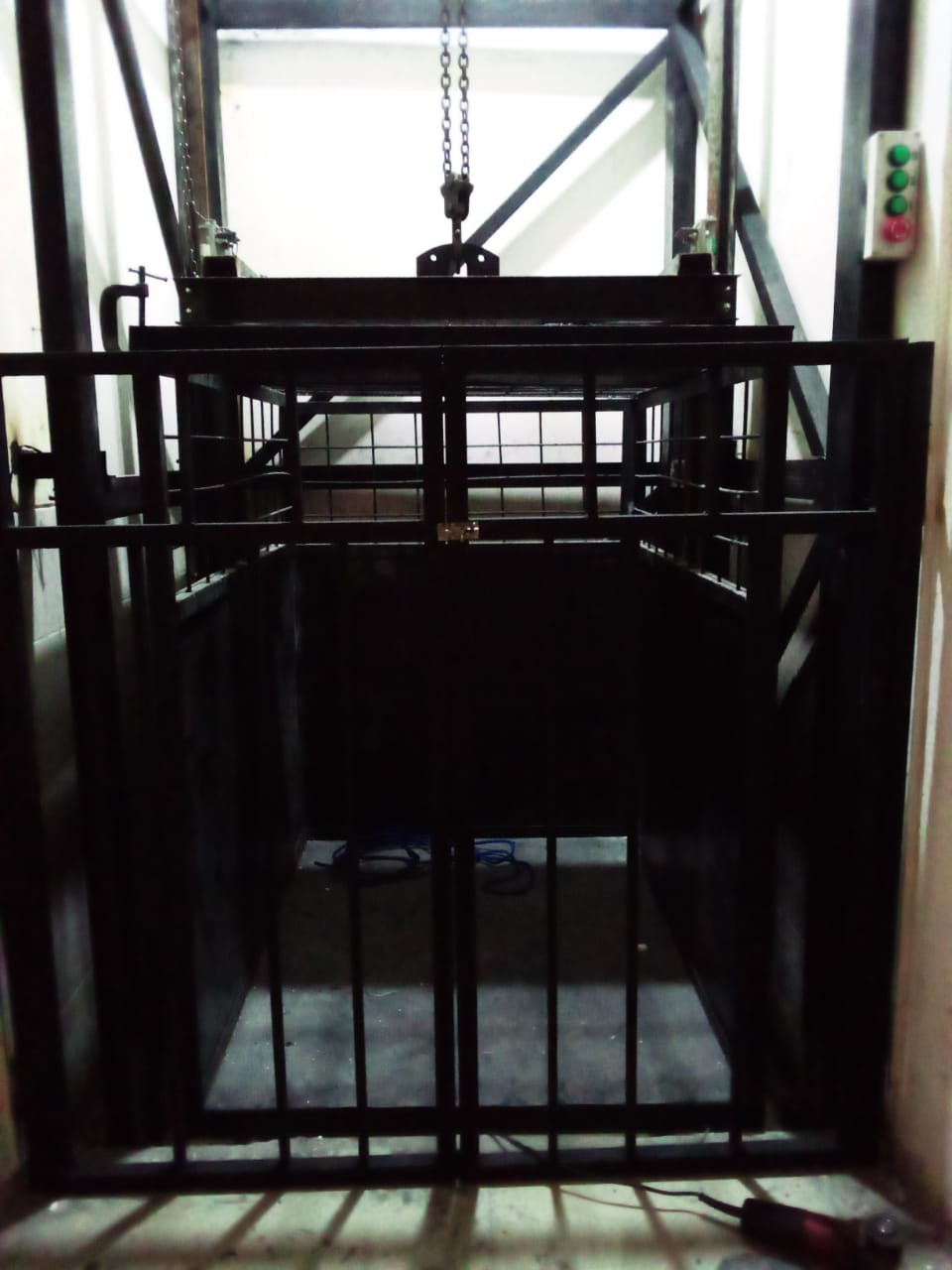 Galeri Lift Barang - September 2020 - Sinar Teknik Lift